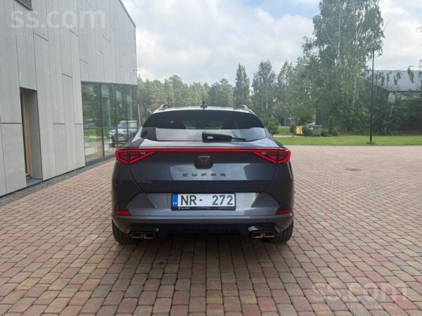 Pelēks Cupra Formentor 2023 Rīga, ar dzinēja tilpumu 1.40 L un nobraukumu 55 tūkst. km par 27990 €, foto 6 vietnē AUTOMOTO.COM.LV