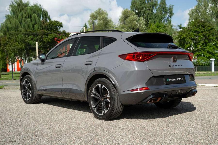 Pelēks Cupra Formentor 2023 Viļņa, ar dzinēja tilpumu 1.40 L un nobraukumu 60 tūkst. km par 24450 €, foto 9 vietnē AUTOMOTO.COM.LV