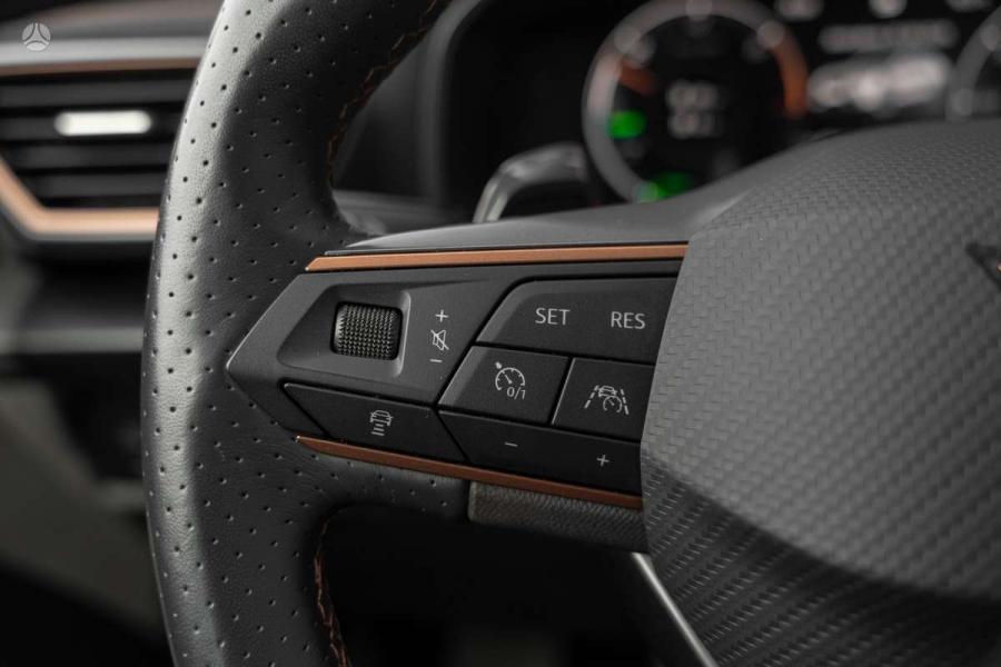 Pelēks Cupra Formentor 2023 Viļņa, ar dzinēja tilpumu 1.40 L un nobraukumu 60 tūkst. km par 24450 €, foto 41 vietnē AUTOMOTO.COM.LV