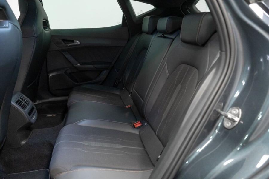 Pelēks Cupra Formentor 2023 Viļņa, ar dzinēja tilpumu 1.40 L un nobraukumu 124 tūkst. km par 23950 €, foto 8 vietnē AUTOMOTO.COM.LV