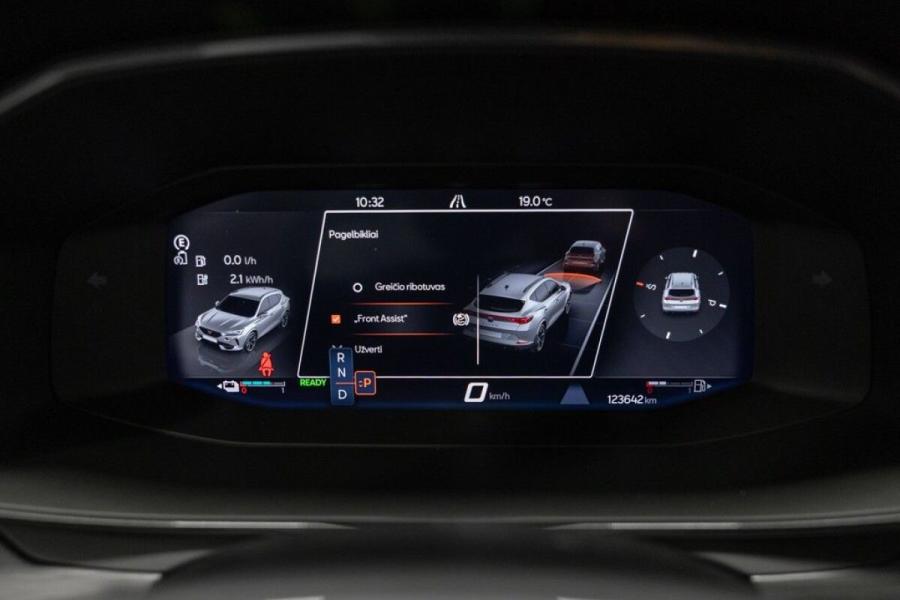 Pelēks Cupra Formentor 2023 Viļņa, ar dzinēja tilpumu 1.40 L un nobraukumu 124 tūkst. km par 23950 €, foto 17 vietnē AUTOMOTO.COM.LV