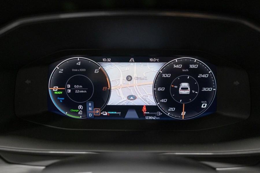 Серый Cupra Formentor 2023 в Вильнюс, объемом двигателя 1.40 л и пробегом 124 тыс. км за 23950 €, фото 15 на AUTOMOTO.COM.LV