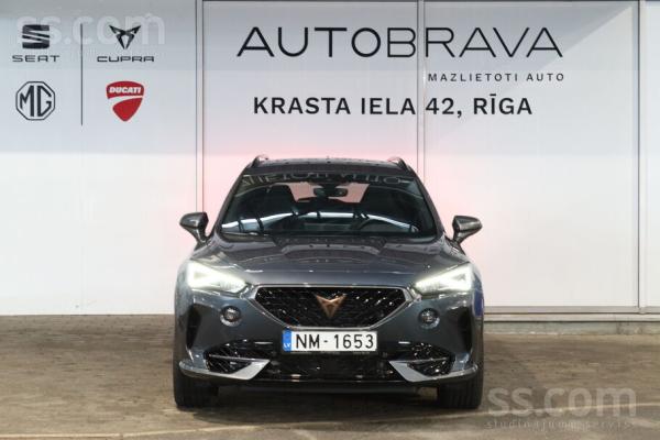 Grey Cupra Formentor 2023 in Riga, with an engine capacity of 2.00 L and mileage of 28 thousand km for 28990 €, photo 3 on AUTOMOTO.COM.LV