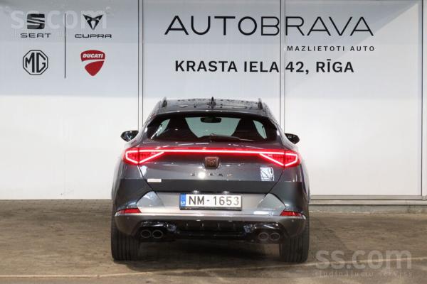 Grey Cupra Formentor 2023 in Riga, with an engine capacity of 2.00 L and mileage of 28 thousand km for 28990 €, photo 8 on AUTOMOTO.COM.LV