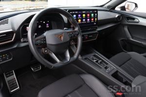 Серый Cupra Formentor 2023 в Рига, объемом двигателя 2.00 л и пробегом 28 тыс. км за 28990 €, фото 10 на AUTOMOTO.COM.LV