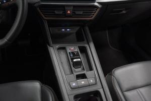 Серый Cupra Formentor 2023 в Вильнюс, объемом двигателя 2.00 л и пробегом 138 тыс. км за 23500 €, фото 22 на AUTOMOTO.COM.LV