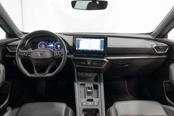 Серый Cupra Formentor 2023 в Вильнюс, объемом двигателя 2.00 л и пробегом 138 тыс. км за 23500 €, фото 10 на AUTOMOTO.COM.LV