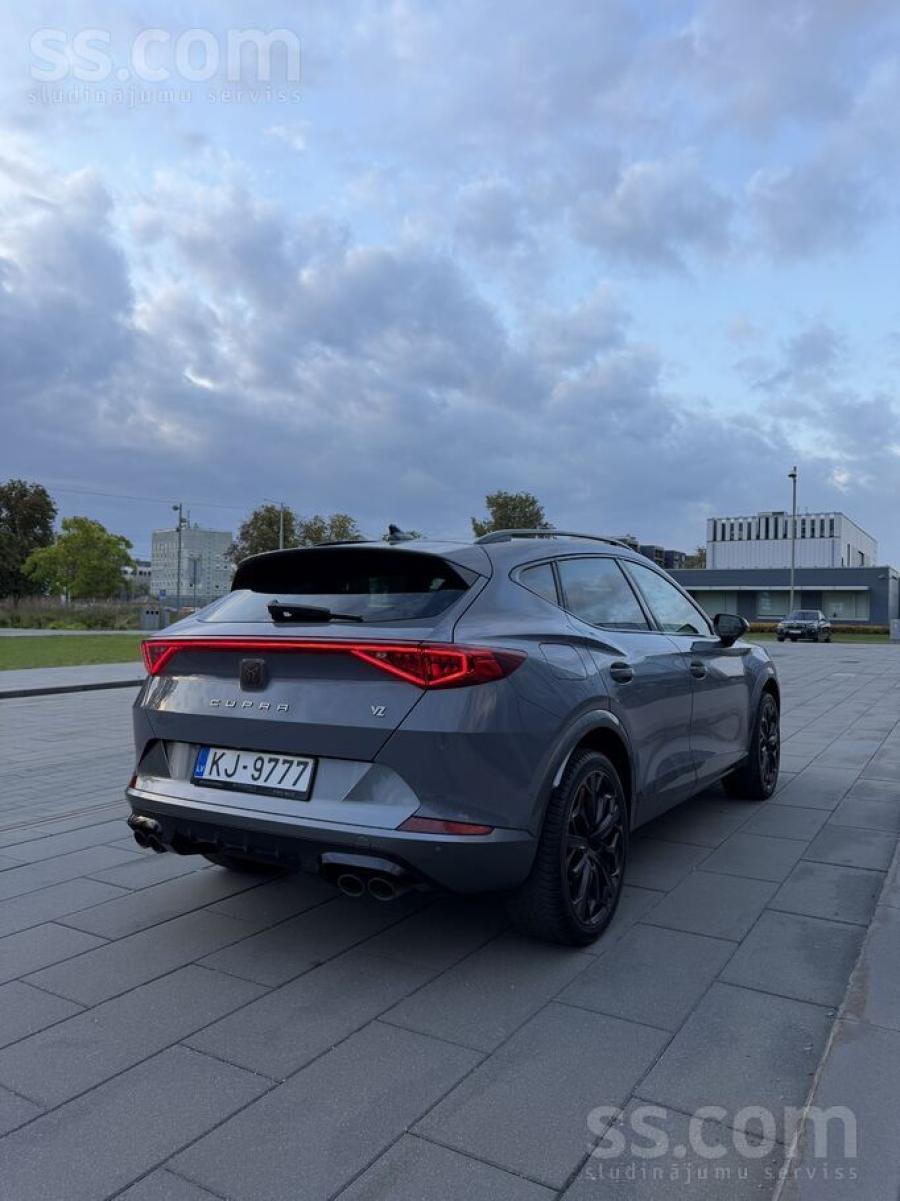 Grey Cupra Formentor 2023 in Riga, with an engine capacity of 2.00 L and mileage of 48 thousand km for 29900 €, photo 5 on AUTOMOTO.COM.LV