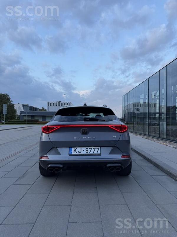 Cupra Formentor 2023 в Рига на AUTOMOTO.COM.LV Серый Cupra Formentor 2023 в Рига, объемом двигателя 2.00 л и пробегом 48 тыс. км за 29900 €, фото 6 на AUTOMOTO.COM.LV
