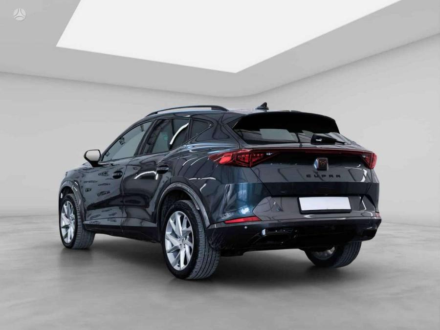 Pelēks Cupra Formentor 2023 Kauņa, ar dzinēja tilpumu 1.50 L un nobraukumu 135 tūkst. km par 20390 €, foto 3 vietnē AUTOMOTO.COM.LV