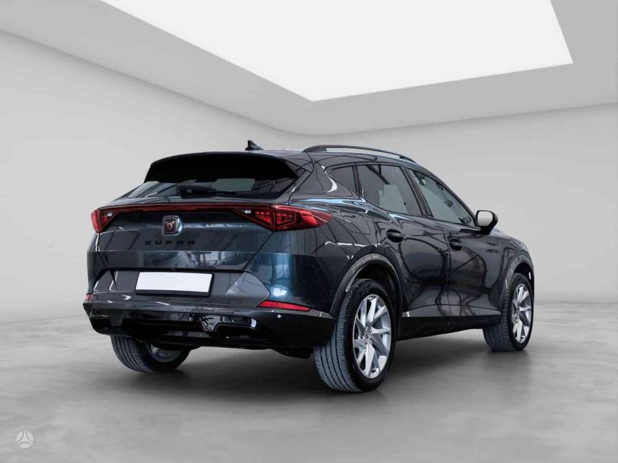 Pelēks Cupra Formentor 2023 Kauņa, ar dzinēja tilpumu 1.50 L un nobraukumu 135 tūkst. km par 20390 €, foto 4 vietnē AUTOMOTO.COM.LV