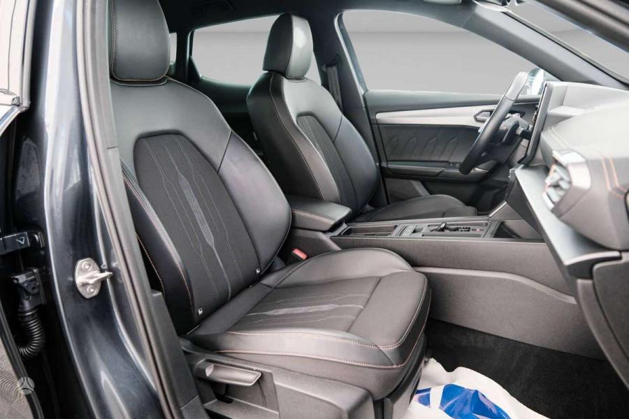 Pelēks Cupra Formentor 2023 Kauņa, ar dzinēja tilpumu 1.50 L un nobraukumu 135 tūkst. km par 20390 €, foto 12 vietnē AUTOMOTO.COM.LV