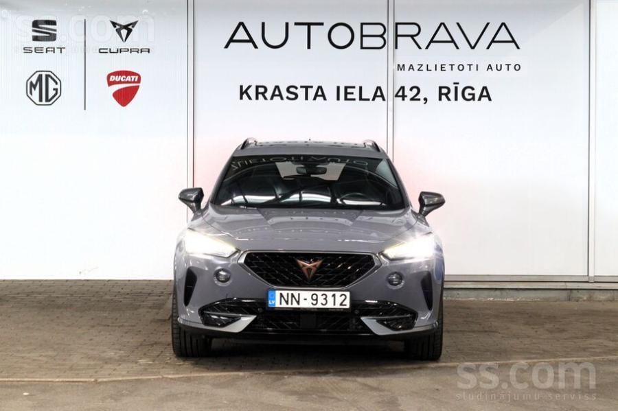 Grey Cupra Formentor 2023 in Riga, with an engine capacity of 1.40 L and mileage of 107 thousand km for 23500 €, photo 3 on AUTOMOTO.COM.LV