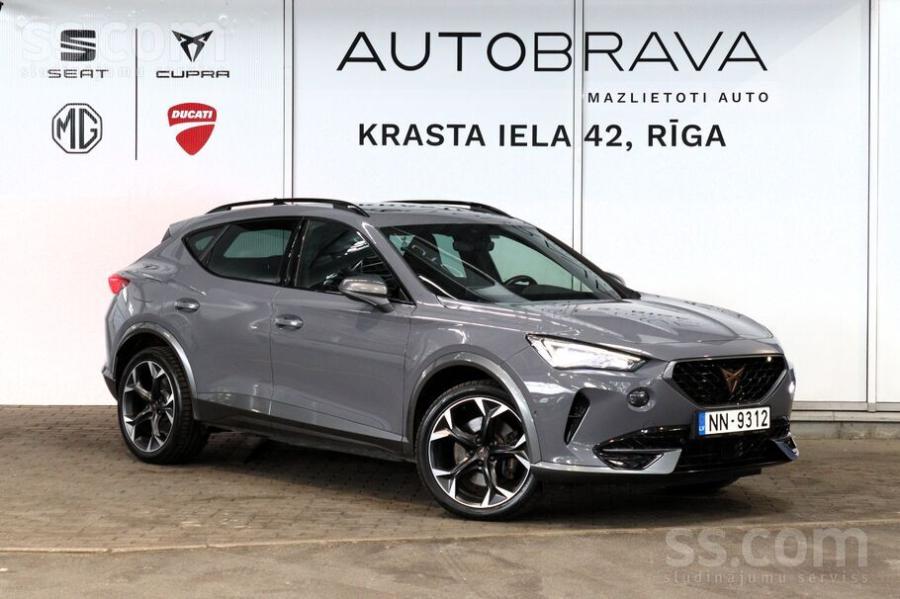 Grey Cupra Formentor 2023 in Riga, with an engine capacity of 1.40 L and mileage of 107 thousand km for 23500 €, photo 4 on AUTOMOTO.COM.LV
