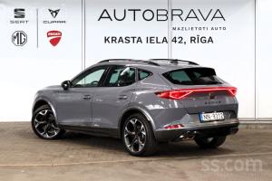 Grey Cupra Formentor 2023 in Riga, with an engine capacity of 1.40 L and mileage of 107 thousand km for 23500 €, photo 7 on AUTOMOTO.COM.LV