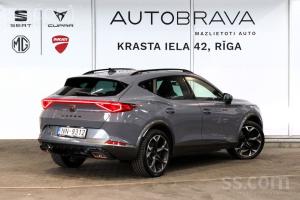 Grey Cupra Formentor 2023 in Riga, with an engine capacity of 1.40 L and mileage of 107 thousand km for 23500 €, photo 9 on AUTOMOTO.COM.LV
