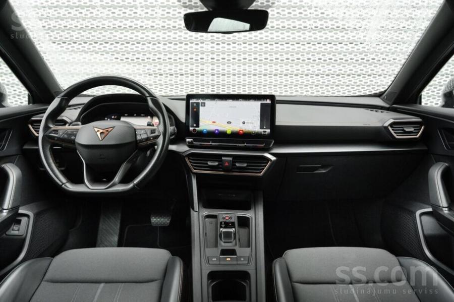 Серый Cupra Formentor 2023 в Рига, объемом двигателя 2.00 л и пробегом 102 тыс. км за 25200 €, фото 7 на AUTOMOTO.COM.LV
