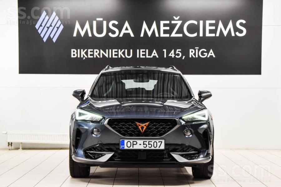 Pelēks Cupra Formentor 2023 Rīga, ar dzinēja tilpumu 2.00 L un nobraukumu 90 tūkst. km par 24790 €, foto 3 vietnē AUTOMOTO.COM.LV