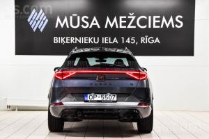 Серый Cupra Formentor 2023 в Рига, объемом двигателя 2.00 л и пробегом 90 тыс. км за 24790 €, фото 8 на AUTOMOTO.COM.LV