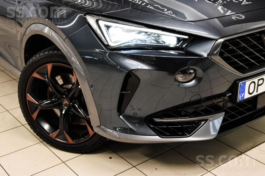 Серый Cupra Formentor 2023 в Рига, объемом двигателя 2.00 л и пробегом 90 тыс. км за 24790 €, фото 10 на AUTOMOTO.COM.LV