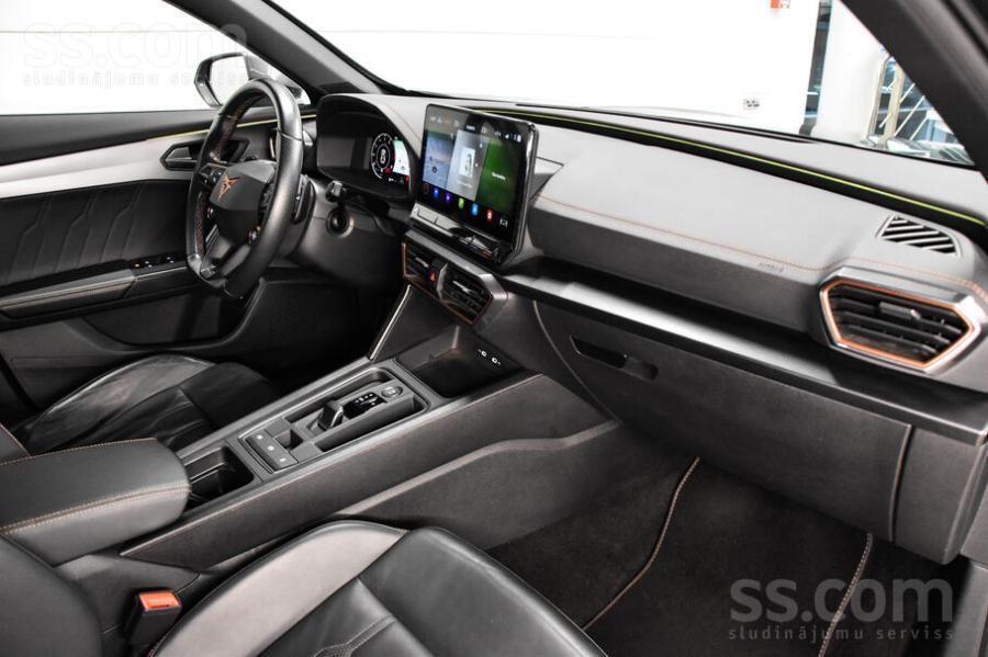 Серый Cupra Formentor 2023 в Рига, объемом двигателя 2.00 л и пробегом 90 тыс. км за 24790 €, фото 16 на AUTOMOTO.COM.LV