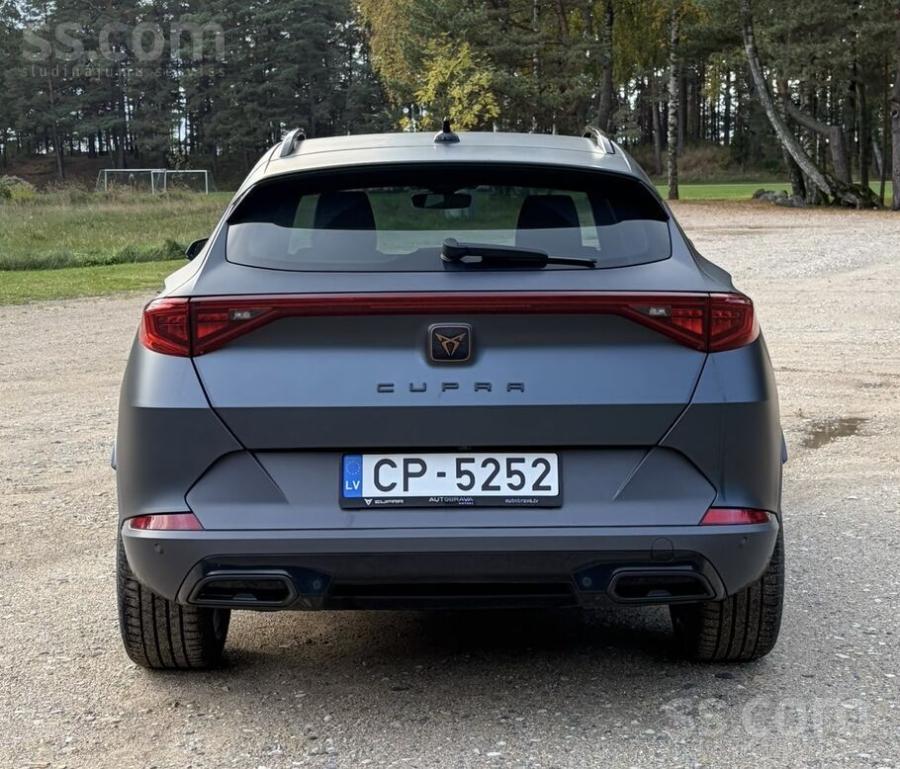 Grey Cupra Formentor 2023 in Limbazi, with an engine capacity of 1.50 L and mileage of 40 thousand km for 25500 €, photo 6 on AUTOMOTO.COM.LV