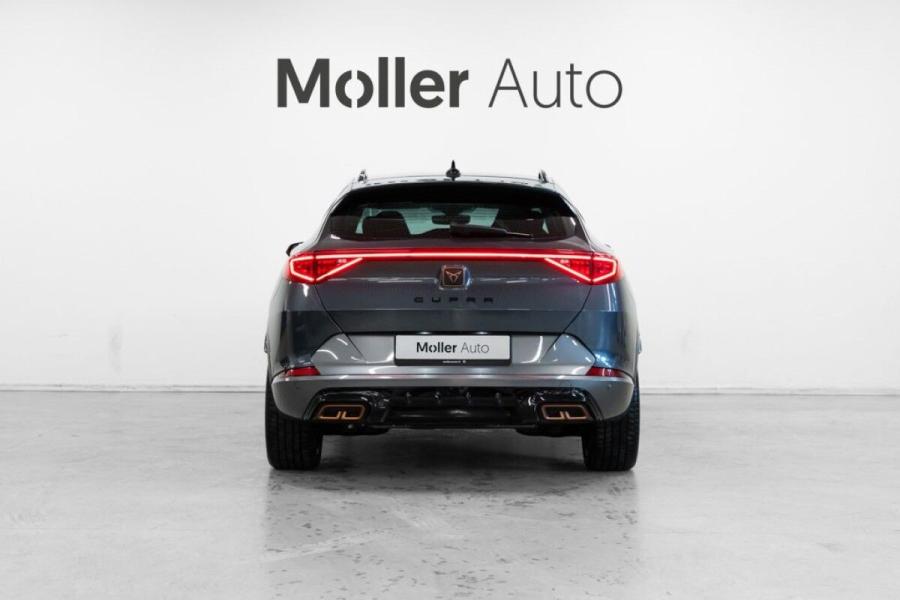 Pelēks Cupra Formentor 2023 Viļņa, ar dzinēja tilpumu 1.40 L un nobraukumu 134 tūkst. km par 25500 €, foto 7 vietnē AUTOMOTO.COM.LV
