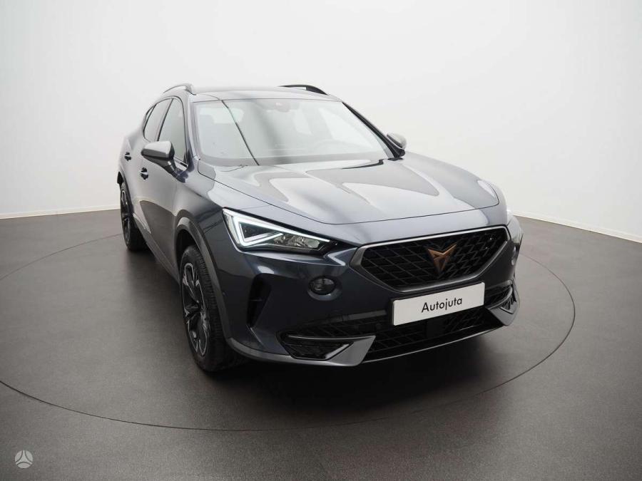 Grey Cupra Formentor 2023 in Vilnius, with an engine capacity of 1.50 L and mileage of 72 thousand km for 22900 €, photo 4 on AUTOMOTO.COM.LV
