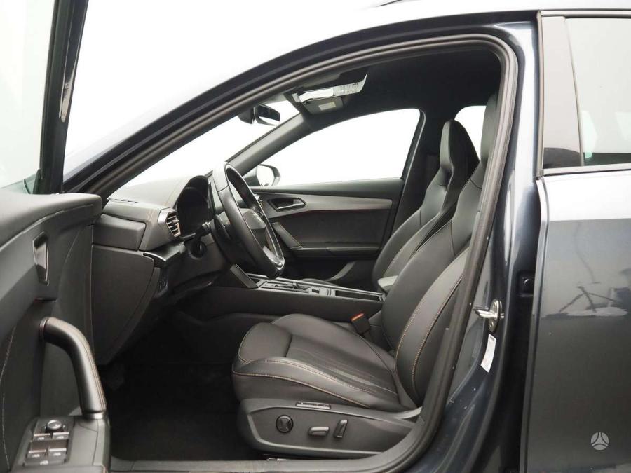 Grey Cupra Formentor 2023 in Vilnius, with an engine capacity of 1.50 L and mileage of 72 thousand km for 22900 €, photo 9 on AUTOMOTO.COM.LV