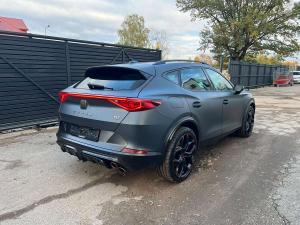 Серый Cupra Formentor 2023 в Каунас, объемом двигателя 2.48 л и пробегом 44 тыс. км за 19900 €, фото 4 на AUTOMOTO.COM.LV