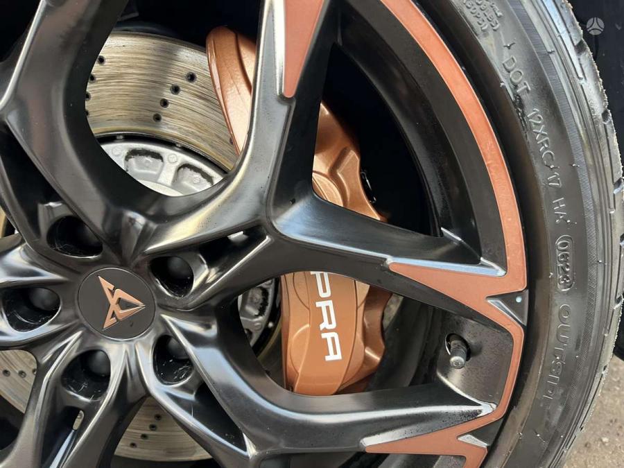 Серый Cupra Formentor 2023 в Каунас, объемом двигателя 2.48 л и пробегом 44 тыс. км за 19900 €, фото 59 на AUTOMOTO.COM.LV