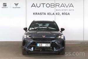 Pelēks Cupra Formentor 2024 Rīga, ar dzinēja tilpumu 1.50 L un nobraukumu 11 tūkst. km par 29990 €, foto 2 vietnē AUTOMOTO.COM.LV