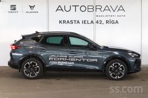 Pelēks Cupra Formentor 2024 Rīga, ar dzinēja tilpumu 1.50 L un nobraukumu 11 tūkst. km par 29990 €, foto 5 vietnē AUTOMOTO.COM.LV