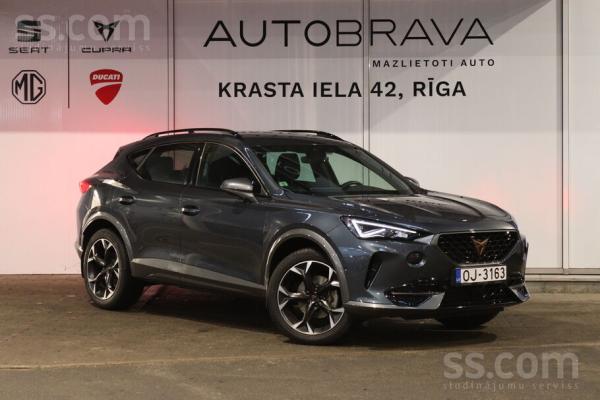 Серый Cupra Formentor 2024 в Рига, объемом двигателя 1.50 л и пробегом 19 тыс. км за 26490 €, фото 3 на AUTOMOTO.COM.LV