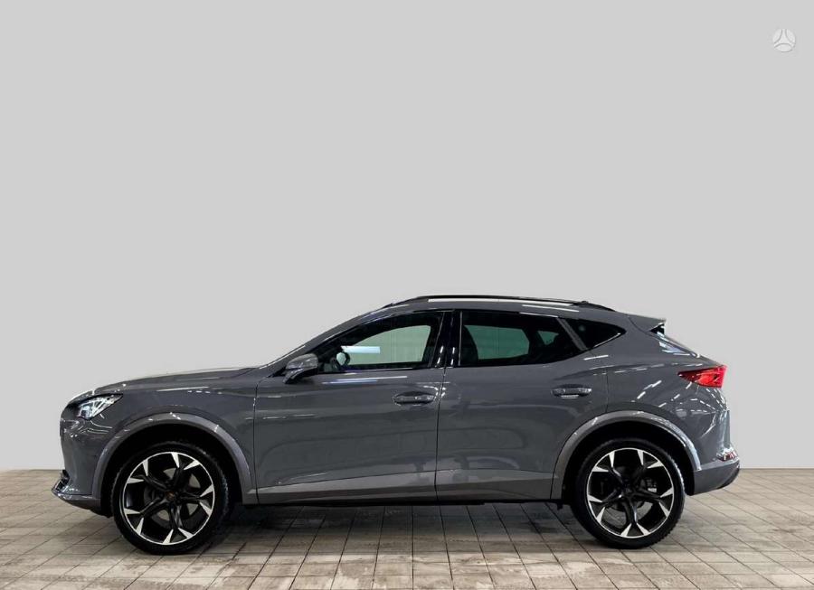 Pelēks Cupra Formentor 2024 Kauņa, ar dzinēja tilpumu 1.50 L un nobraukumu 51 tūkst. km par 27500 €, foto 2 vietnē AUTOMOTO.COM.LV