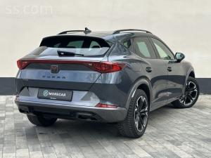 Pelēks Cupra Formentor 2024 Rīga, ar dzinēja tilpumu 1.50 L un nobraukumu 35 tūkst. km par 26550 €, foto 5 vietnē AUTOMOTO.COM.LV