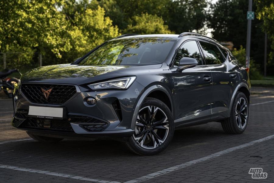 Pelēks Cupra Formentor 2024 Viļņa, ar dzinēja tilpumu 1.50 L un nobraukumu 37 tūkst. km par 24300 €, foto 1 vietnē AUTOMOTO.COM.LV