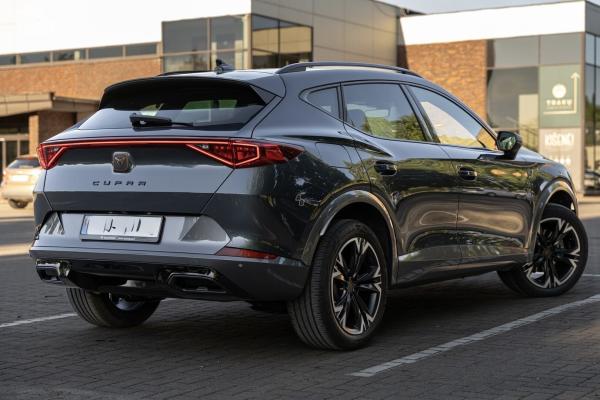 Pelēks Cupra Formentor 2024 Viļņa, ar dzinēja tilpumu 1.50 L un nobraukumu 37 tūkst. km par 24300 €, foto 2 vietnē AUTOMOTO.COM.LV