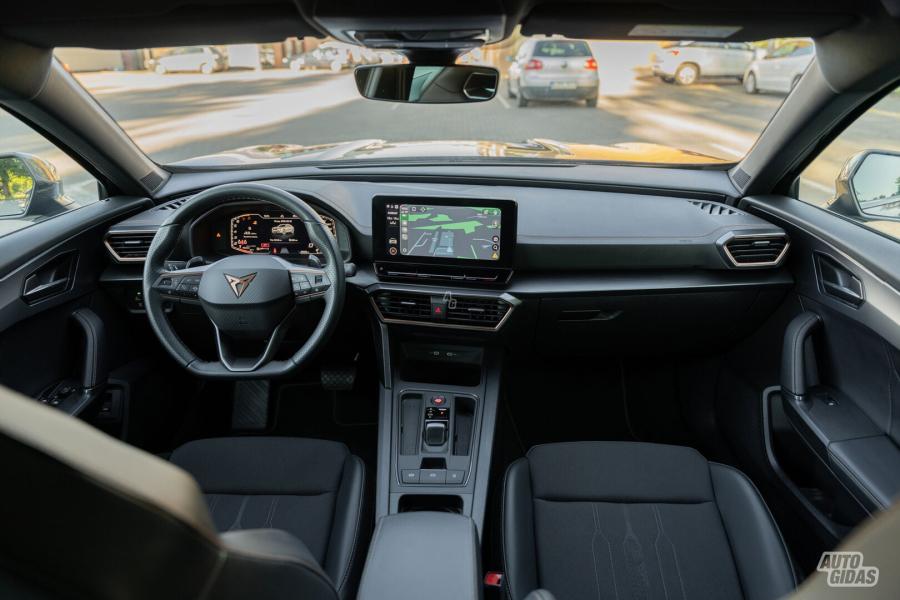 Pelēks Cupra Formentor 2024 Viļņa, ar dzinēja tilpumu 1.50 L un nobraukumu 37 tūkst. km par 24300 €, foto 16 vietnē AUTOMOTO.COM.LV