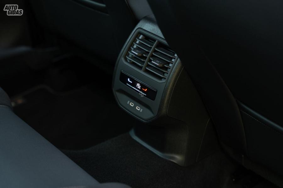 Pelēks Cupra Formentor 2024 Viļņa, ar dzinēja tilpumu 1.50 L un nobraukumu 37 tūkst. km par 24300 €, foto 36 vietnē AUTOMOTO.COM.LV