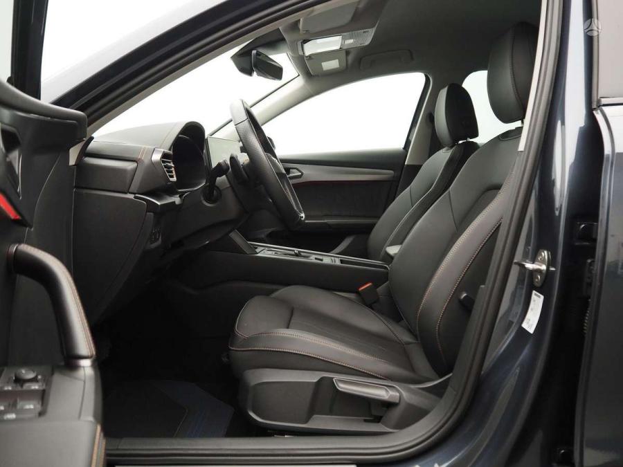Pelēks Cupra Formentor 2024 Viļņa, ar dzinēja tilpumu 1.40 L un nobraukumu 35 tūkst. km par 23800 €, foto 9 vietnē AUTOMOTO.COM.LV