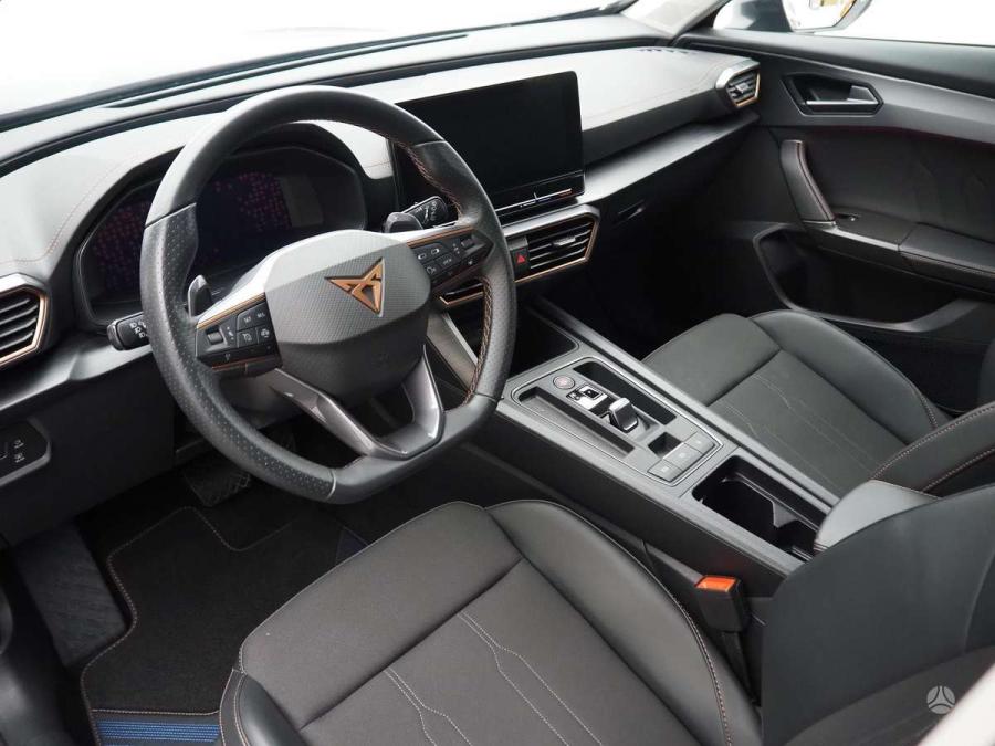 Pelēks Cupra Formentor 2024 Viļņa, ar dzinēja tilpumu 1.40 L un nobraukumu 35 tūkst. km par 23800 €, foto 10 vietnē AUTOMOTO.COM.LV
