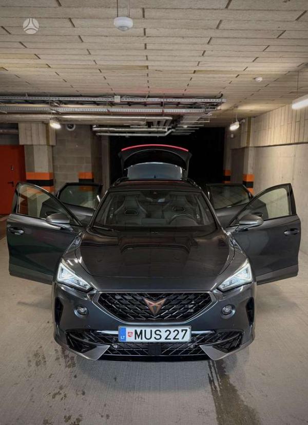Grey Cupra Formentor 2024 in Vilnius, with an engine capacity of 1.98 L and mileage of 40 thousand km for 29500 €, photo 1 on AUTOMOTO.COM.LV