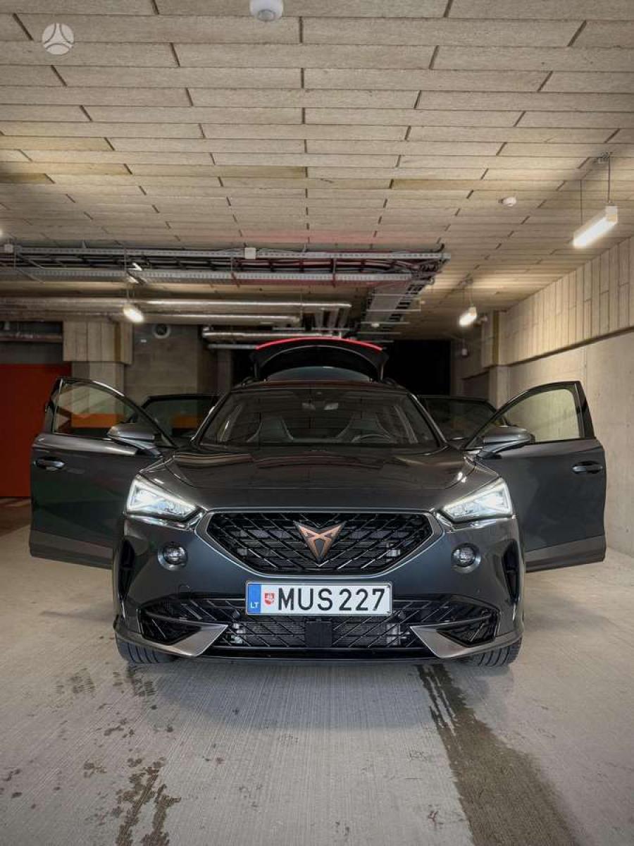 Pelēks Cupra Formentor 2024 Viļņa, ar dzinēja tilpumu 1.98 L un nobraukumu 40 tūkst. km par 29500 €, foto 3 vietnē AUTOMOTO.COM.LV