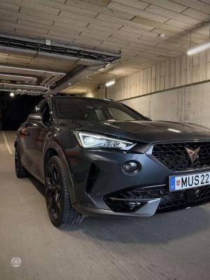 Pelēks Cupra Formentor 2024 Viļņa, ar dzinēja tilpumu 1.98 L un nobraukumu 40 tūkst. km par 29500 €, foto 5 vietnē AUTOMOTO.COM.LV