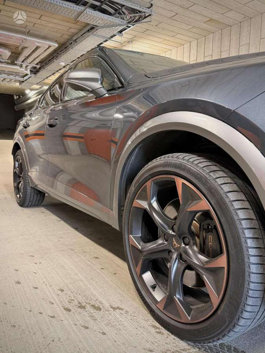 Pelēks Cupra Formentor 2024 Viļņa, ar dzinēja tilpumu 1.98 L un nobraukumu 40 tūkst. km par 29500 €, foto 7 vietnē AUTOMOTO.COM.LV