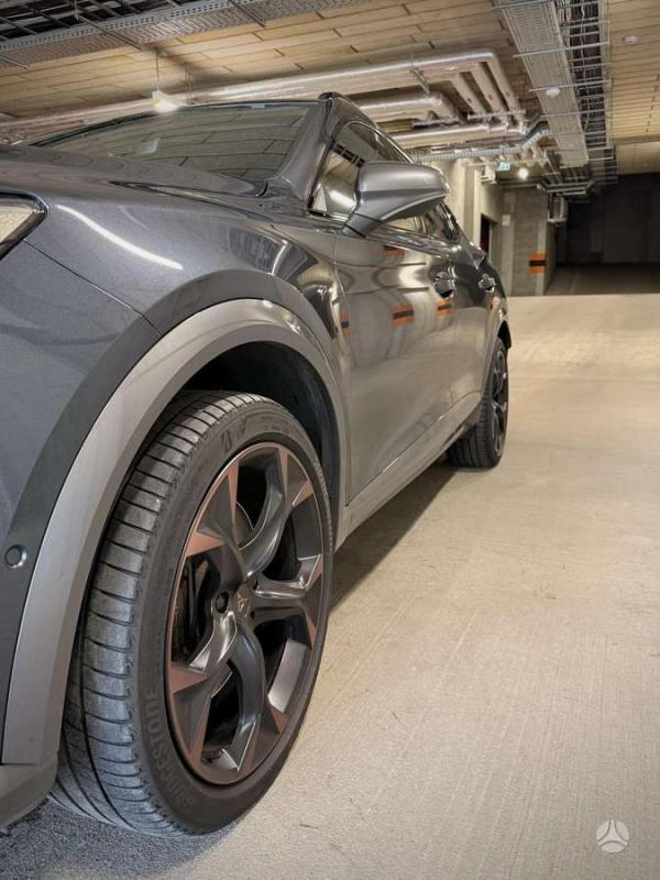 Grey Cupra Formentor 2024 in Vilnius, with an engine capacity of 1.98 L and mileage of 40 thousand km for 29500 €, photo 7 on AUTOMOTO.COM.LV
