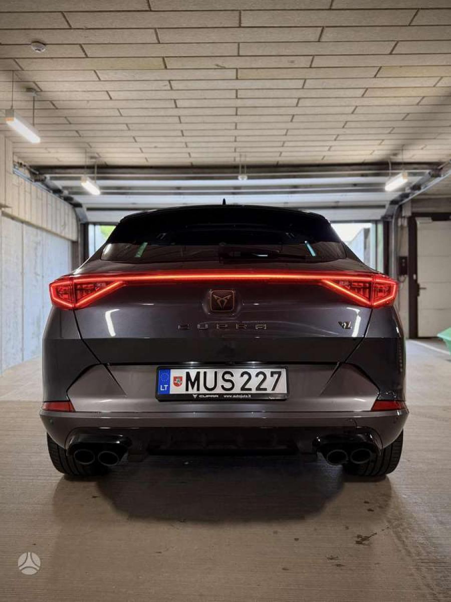 Pelēks Cupra Formentor 2024 Viļņa, ar dzinēja tilpumu 1.98 L un nobraukumu 40 tūkst. km par 29500 €, foto 13 vietnē AUTOMOTO.COM.LV