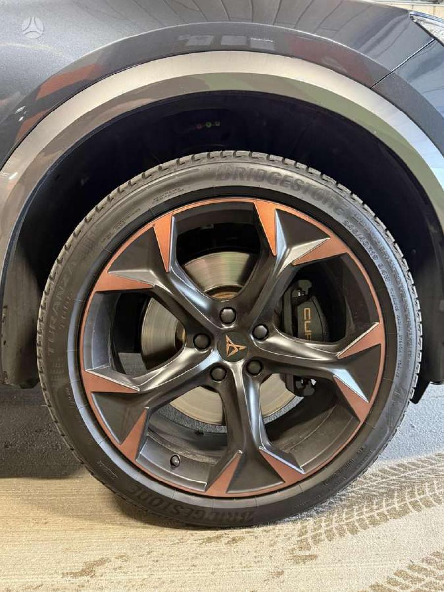 Pelēks Cupra Formentor 2024 Viļņa, ar dzinēja tilpumu 1.98 L un nobraukumu 40 tūkst. km par 29500 €, foto 19 vietnē AUTOMOTO.COM.LV