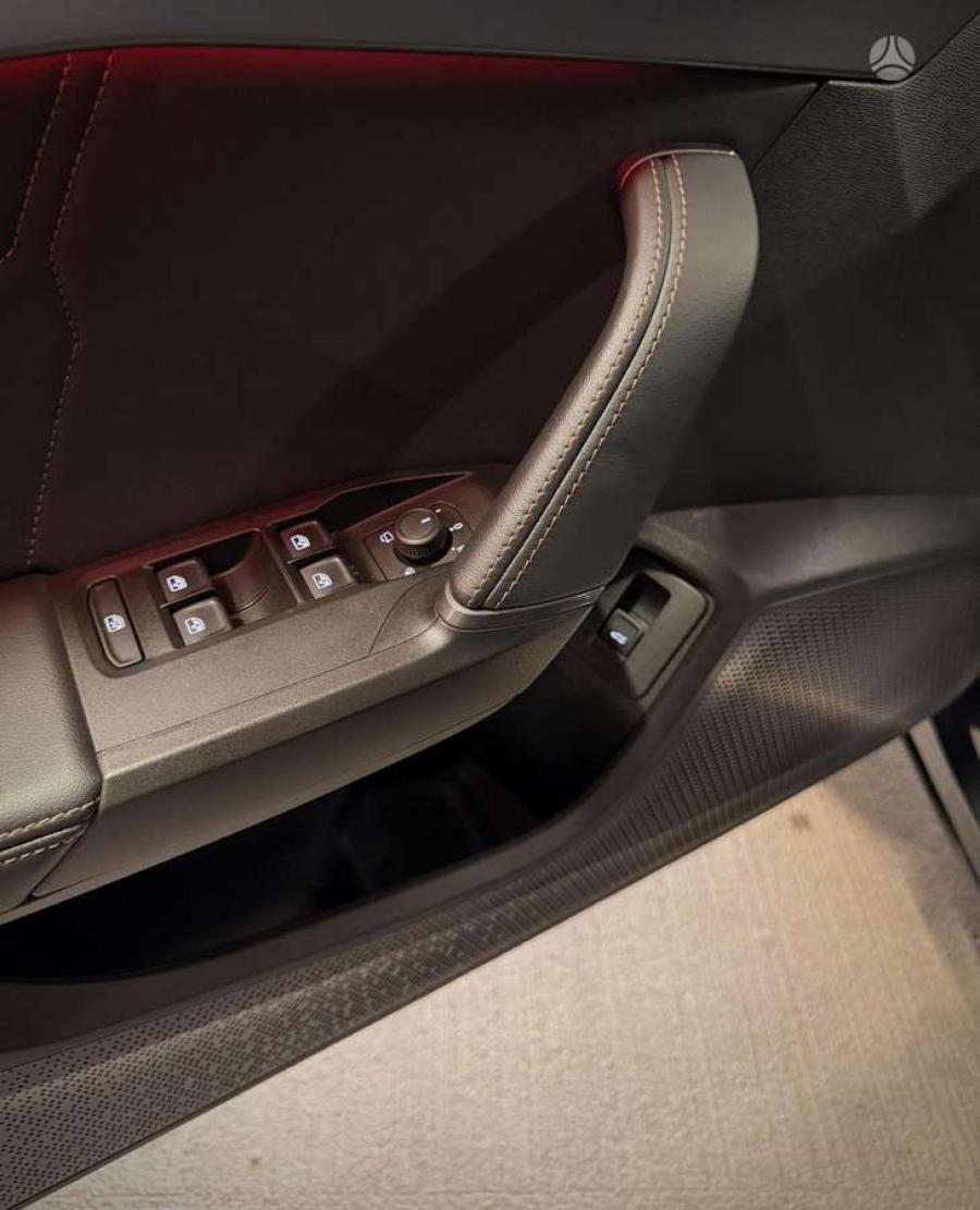 Pelēks Cupra Formentor 2024 Viļņa, ar dzinēja tilpumu 1.98 L un nobraukumu 40 tūkst. km par 29500 €, foto 26 vietnē AUTOMOTO.COM.LV